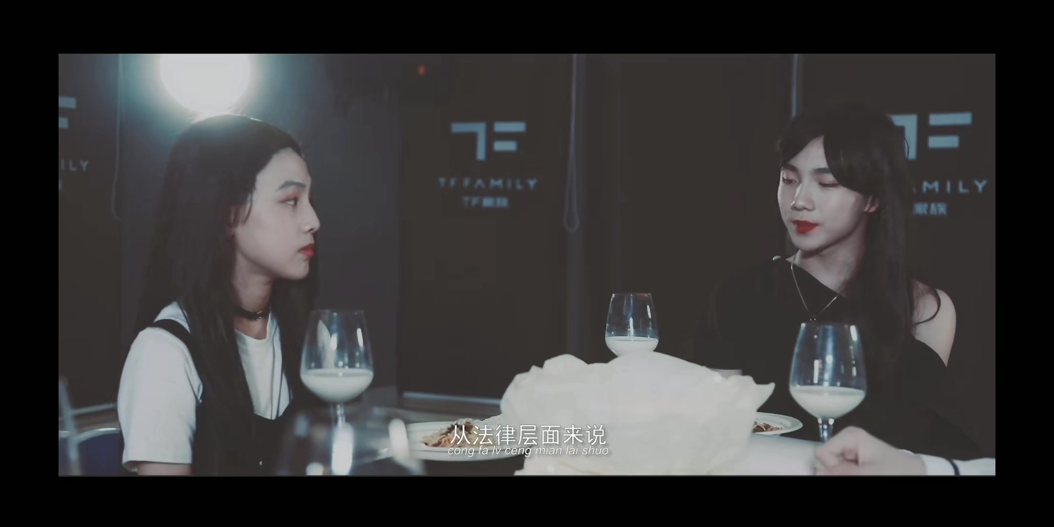 【TF家族】一群05后演《小时代》三代弟弟这么小就安排女装了吗,...