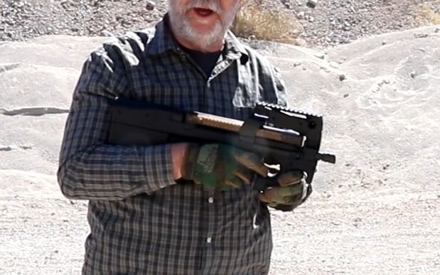 【搬运/已加工字幕】FN P90冲锋枪 基本介绍