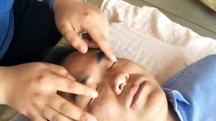 头疗轻柔点按眼睛周围丝竹空,清明,承泣,四白穴舒缓放松推拿按摩理疗...