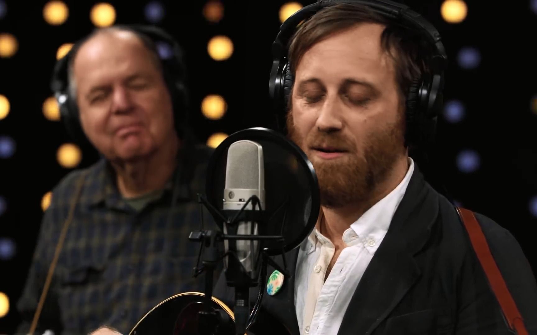 Dan Auerbach & The Easy Eye Sound Revue feat. Robert Finley (Live ...