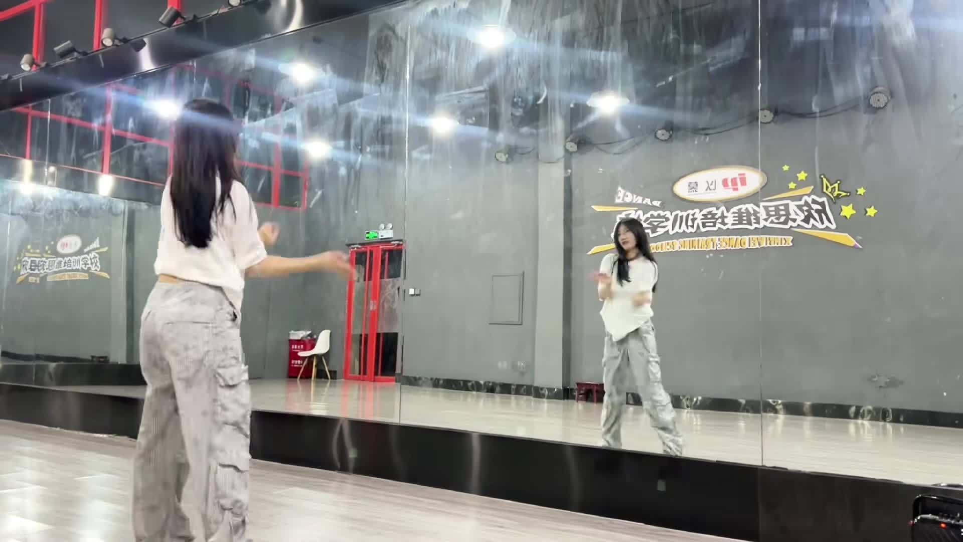 ...又向上的舞哇#日常练舞记录 #tf #tf三代等你的回答 #欣思维培训学校