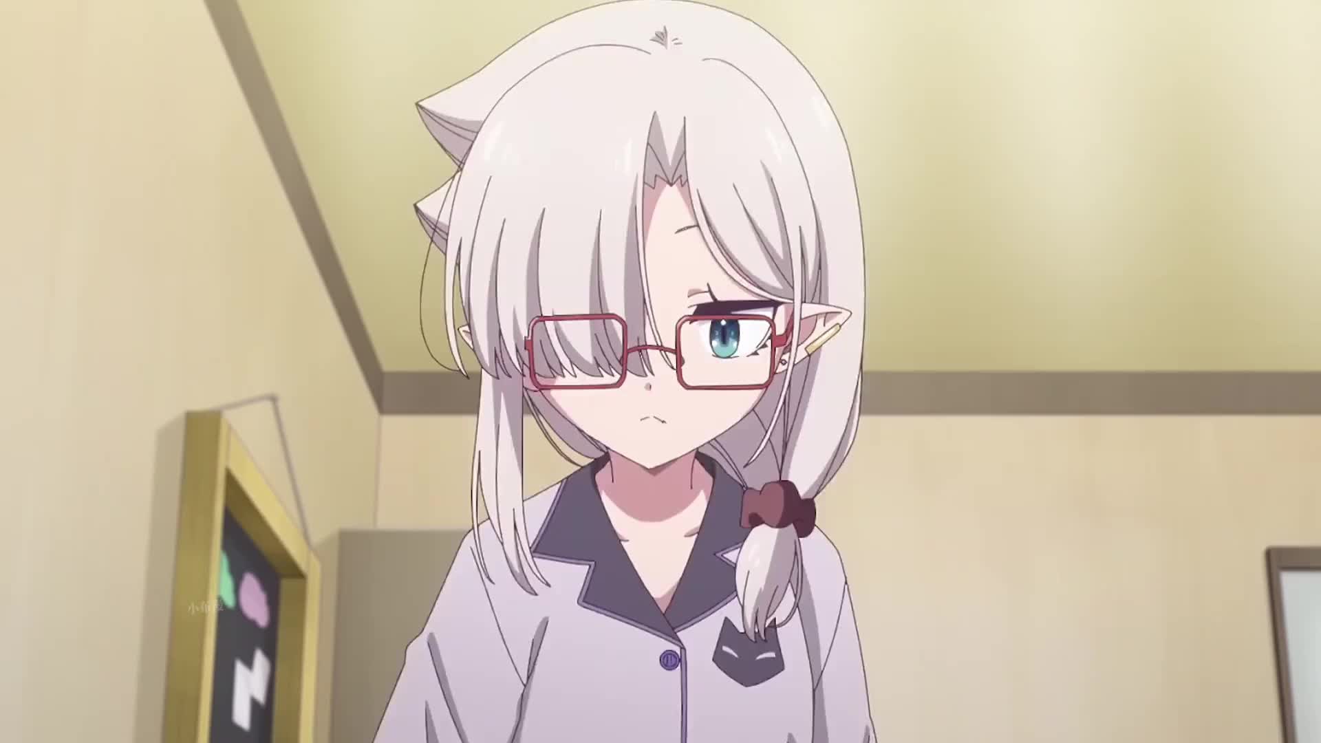 ...擅吸血的吸血鬼女孩展现自己真实的一面,想吸血却咬不破皮肤?#动漫...