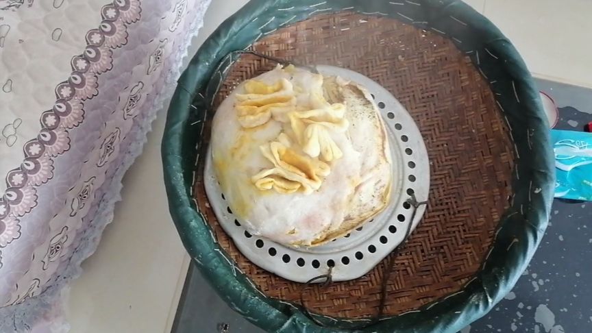具有年代感的簸箕,家有古董。