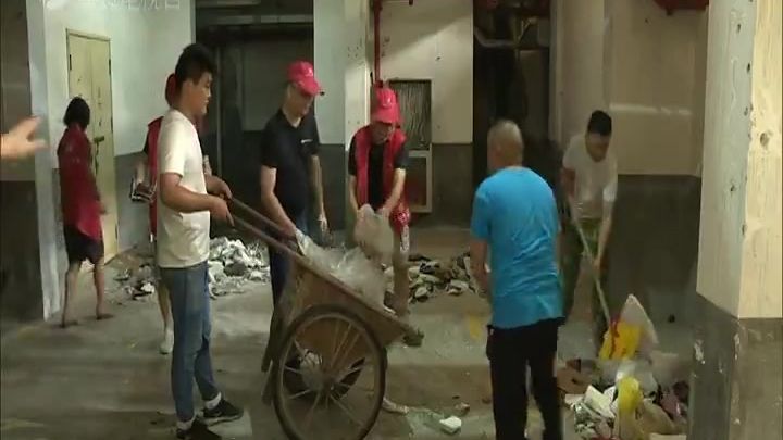 迎全国文明城区复检 奉贤开展集中志愿服务活动