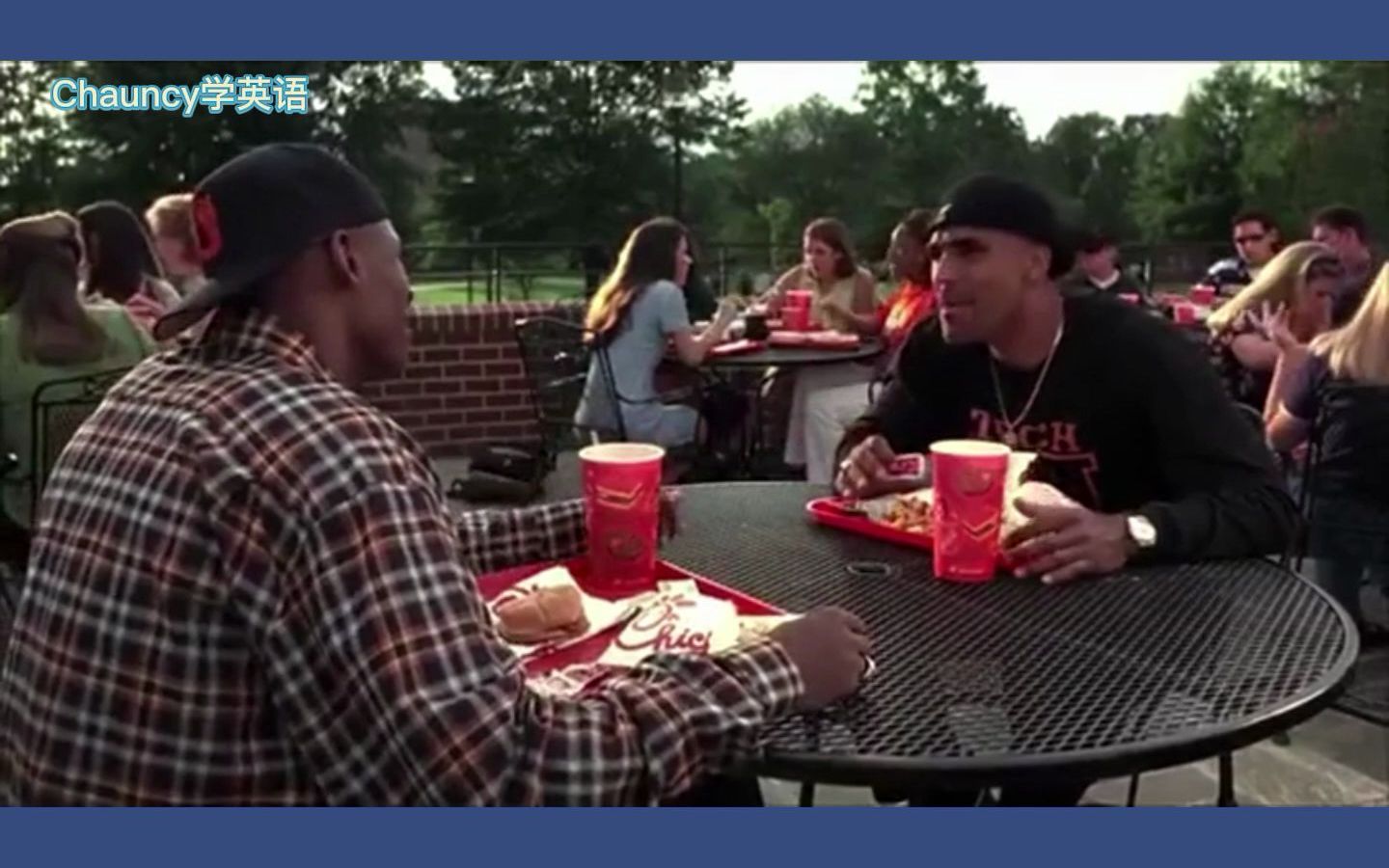 Go the extra mile.加倍努力;多付出代价;每天半分钟,学会一句地道英语...