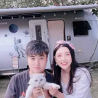 嫩芽房车旅行