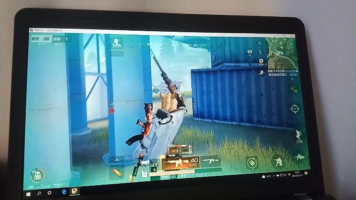 荒野行动:进击的巨人M4和火焰AK刺刀测试,刺刀真能砍死人?