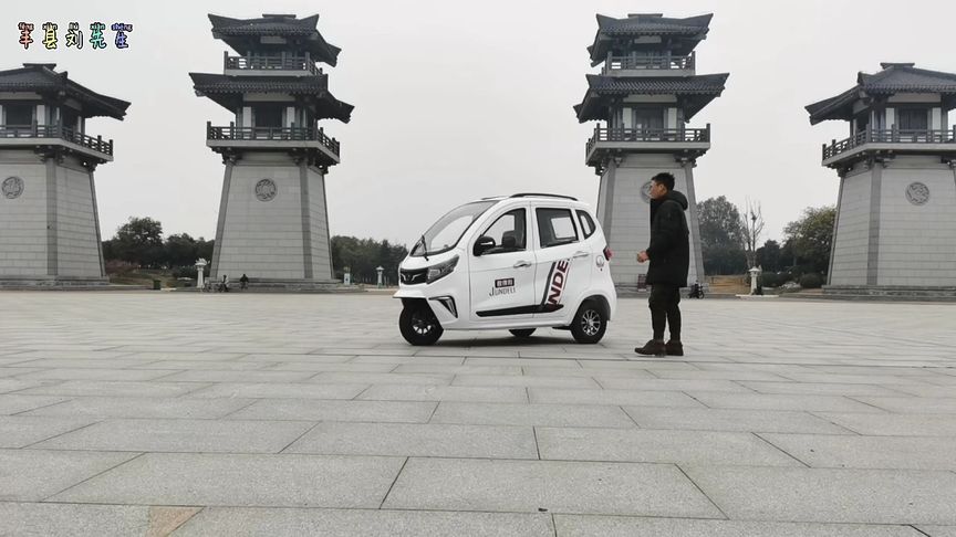 家用低速电动三轮车里面的高端车型,还是独立悬挂底盘