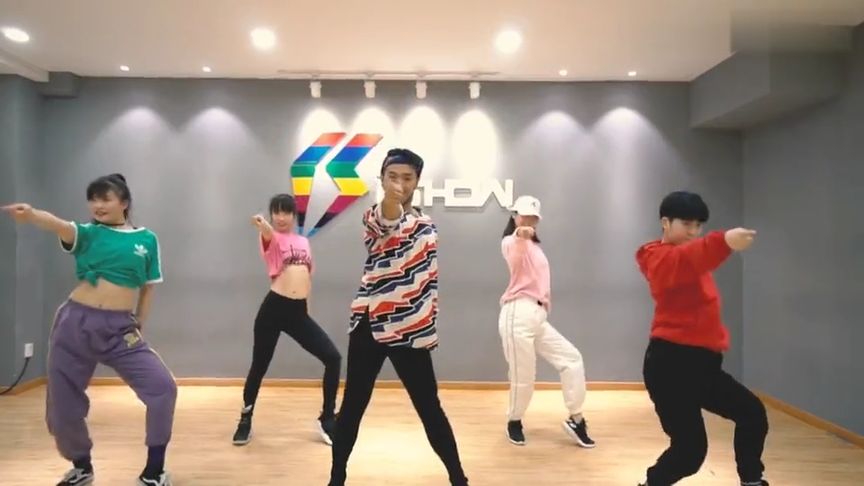 非常魔性的一首舞蹈{海草舞}完整版,大家一起跳起来!