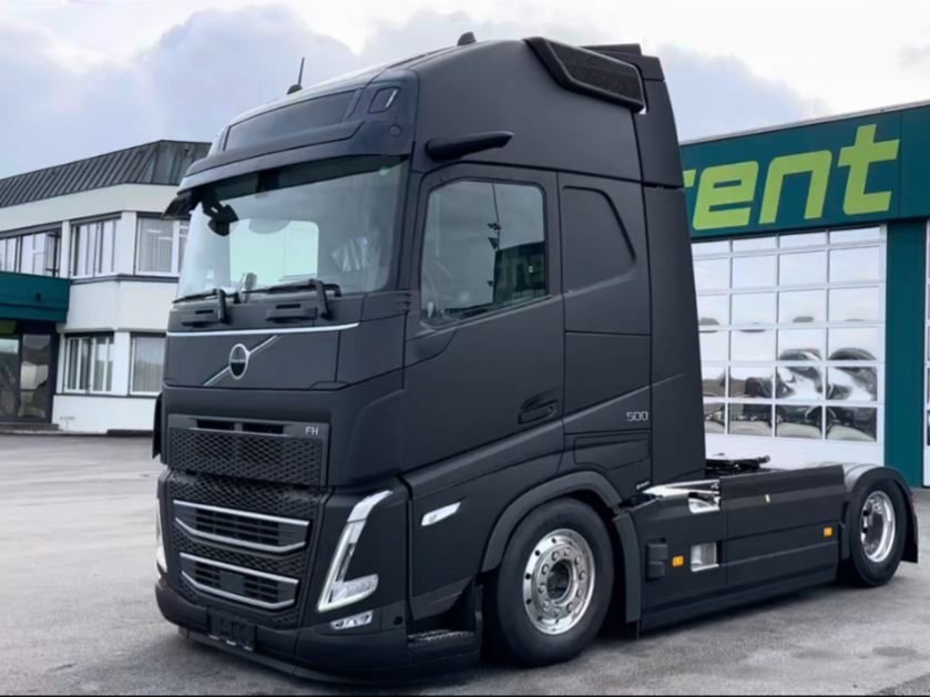 沃尔沃2024款FH 500车头展示,减速器 | 全空气悬架 | 电子后视镜 | LED