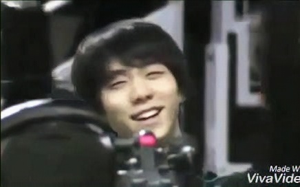 羽生结弦可爱撒娇的瞬间，看了心都化了