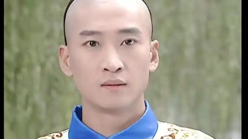 《还珠格格第二部》甄嬛把晴儿许配给尔康
