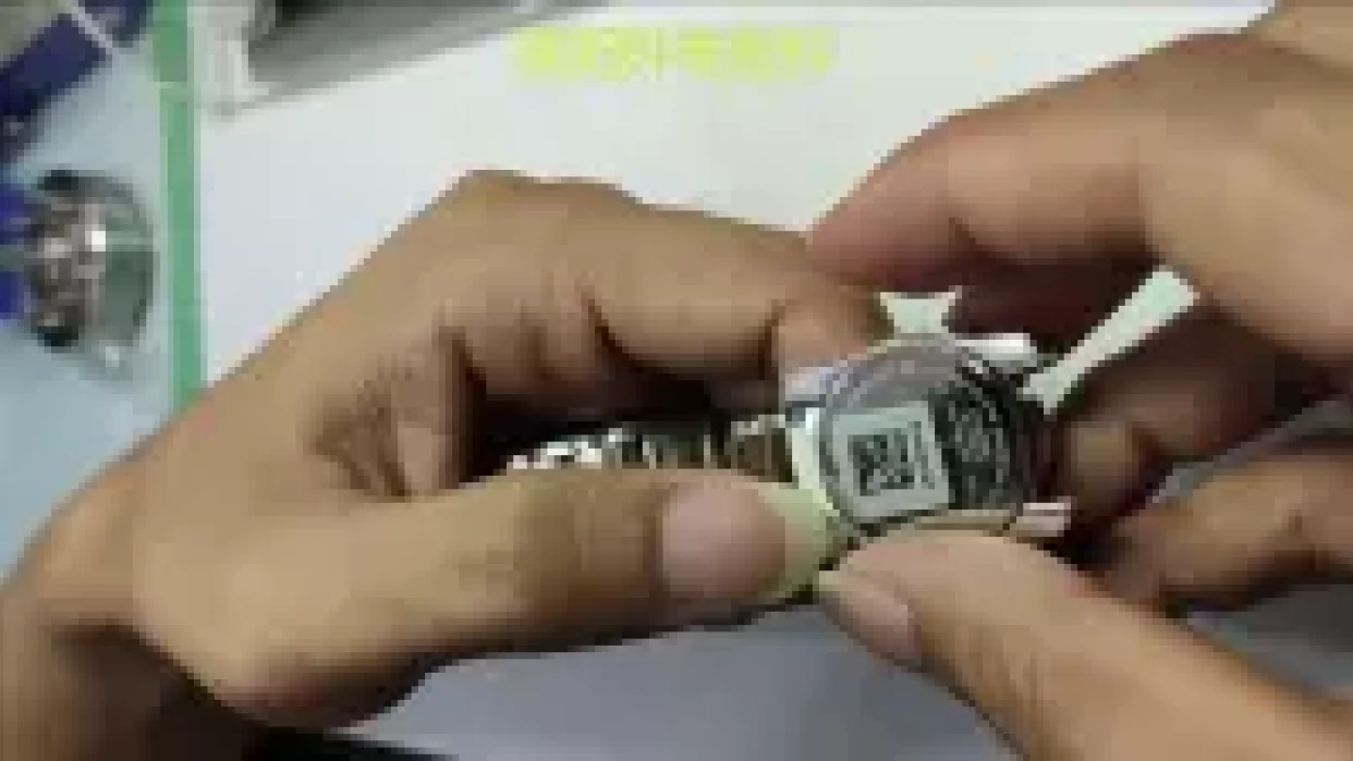 编号60,天梭手表换电池参考视频T023210