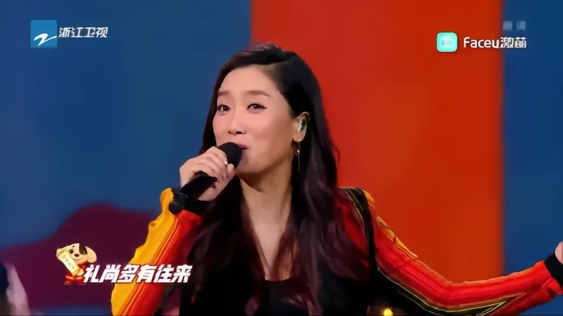 凤凰传奇一首《中国味道》每次听到这首歌,心情都感慨万千!