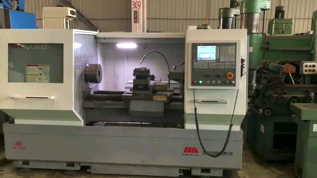 9成新②台18年精品沈阳⑤085,三档档内液压换挡,伺服主电机,三轴声音...