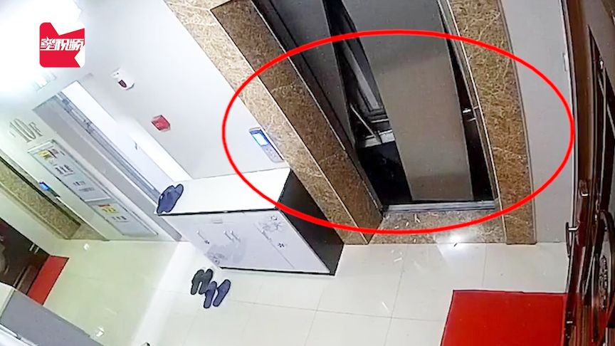 地震般巨响!电梯门瞬间被撕裂,监控拍下这恐怖一幕