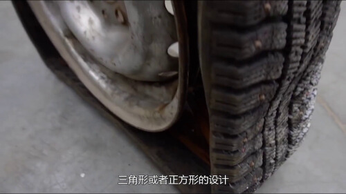 谁说"方形"轮子滚不动?将它装在滑板上,不仅更快还更稳!