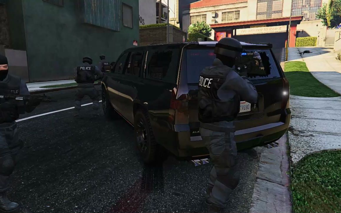 【GTAOL】洛圣都警察有了新款警车 能抵挡小哑巴吗?_哔哩哔哩bilibili...