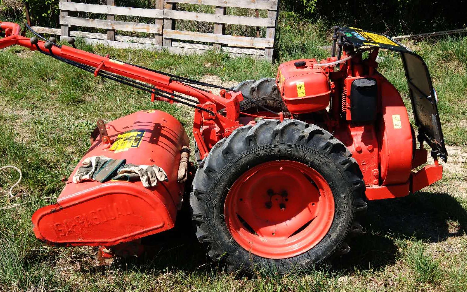 手扶拖拉机操作介绍