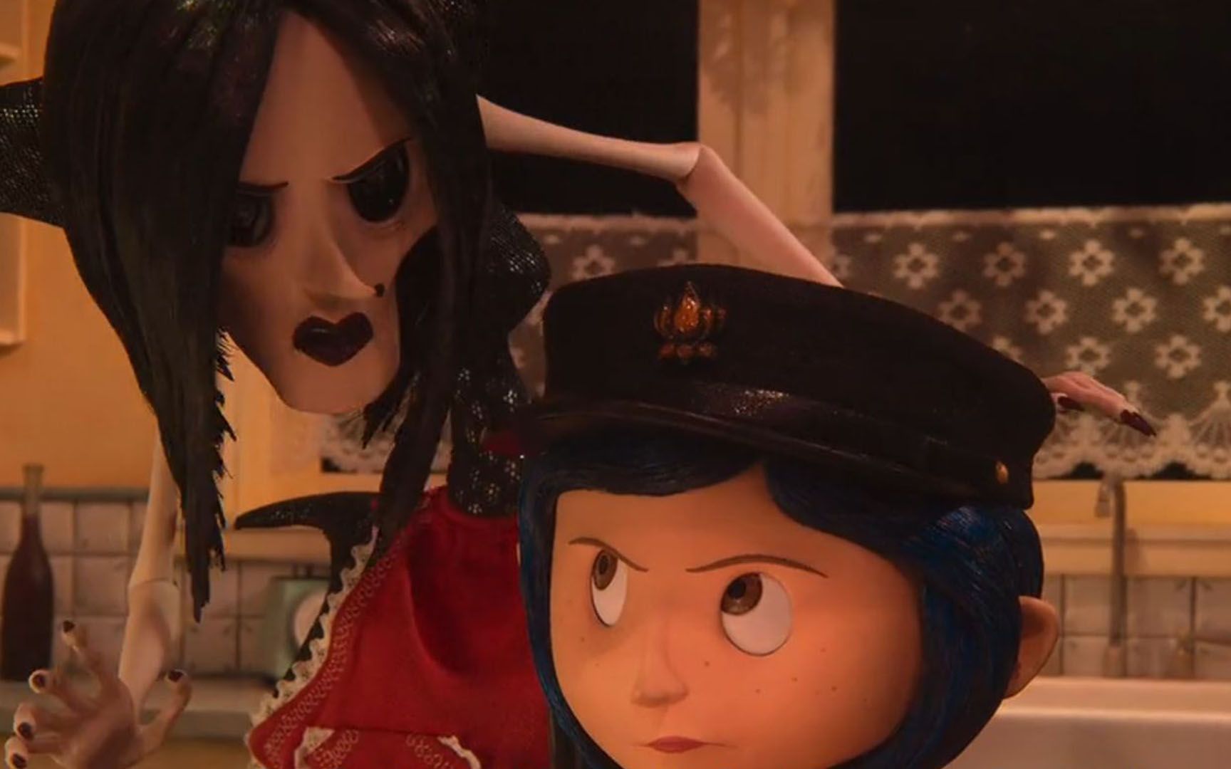 恐怖定格动画电影《鬼妈妈》,要小心那黑暗中的另一个妈妈