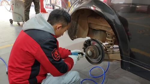 不足2万元淘12年前40万元硬顶敞篷车值吗?修车会花多少钱?