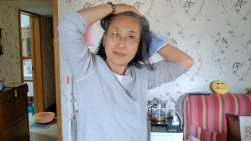 我家的荞麦皮枕头太脏了,拆洗后再重新做起来,又跟新的一样