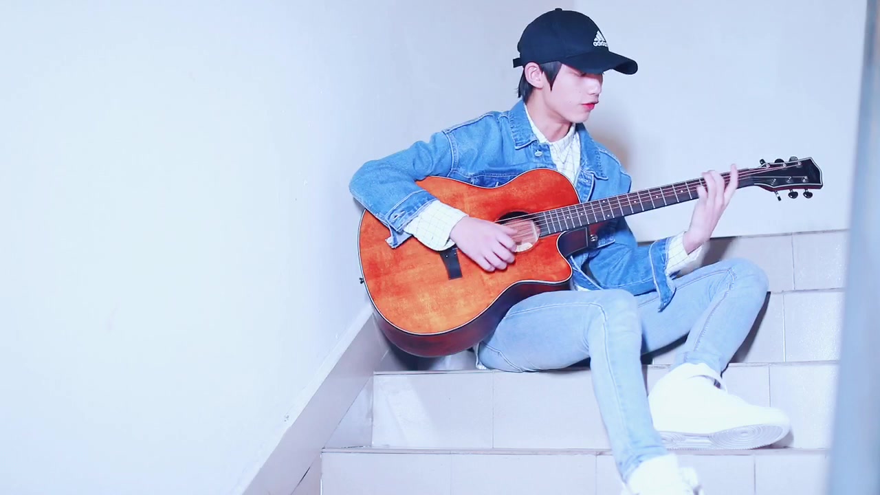 tf家族丁程鑫171015微博秒拍视频 翻唱五月天——知足