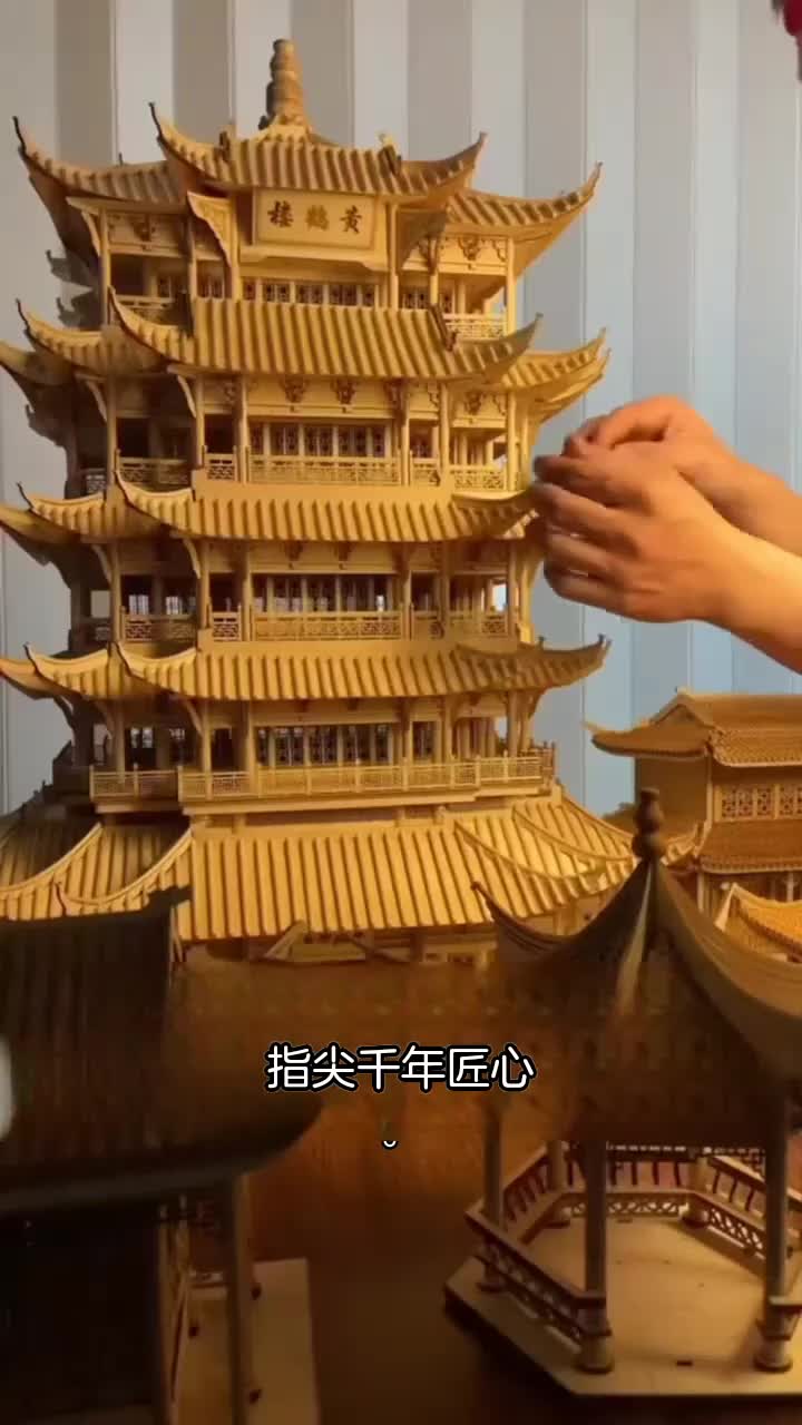 木制拼装古建筑模型,榫卯结构拼装,送礼物的小伙伴们行动起来