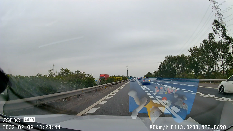 比亚迪宋pro八十时速触发主动刹车急刹停被追尾