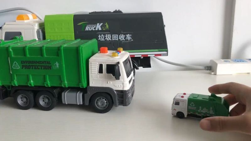 儿童玩具车故事垃圾车搅拌车卡车警车挖掘机玩具车视频