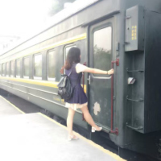 在下杨D酱 