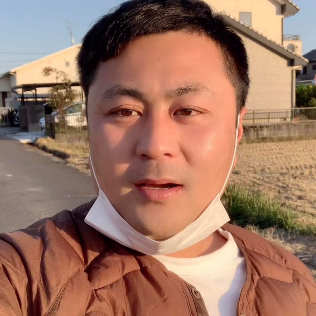 王杰在日本呢 