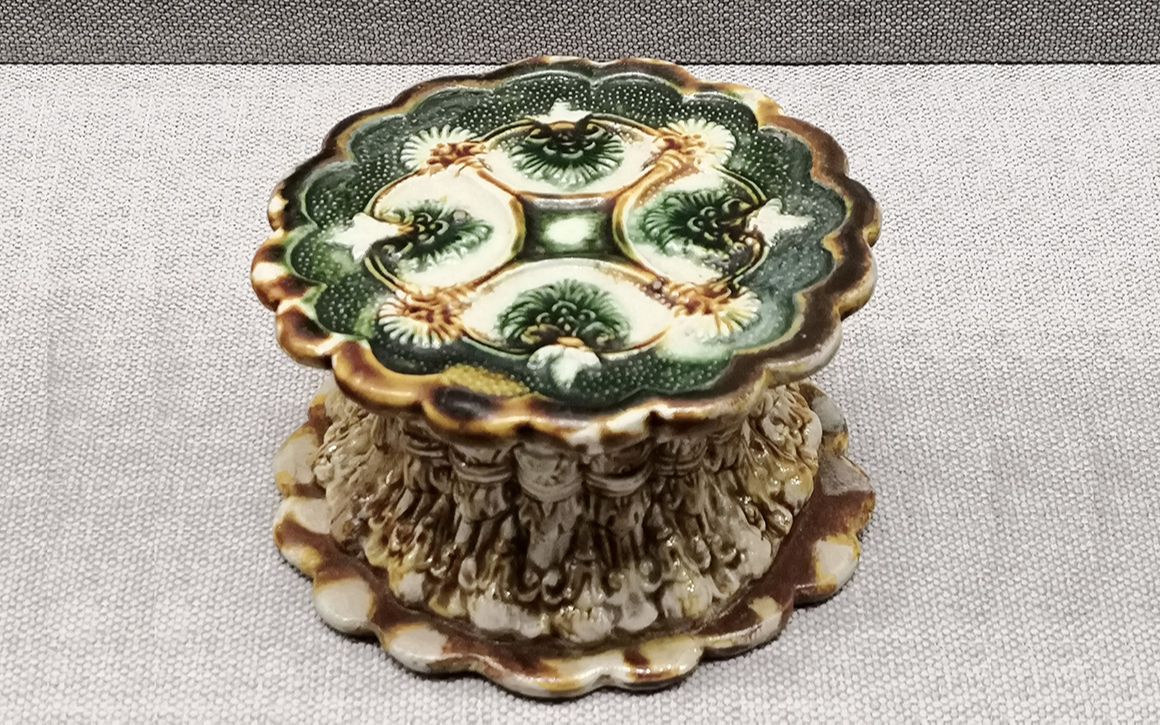 故宫博物院典藏珍宝:唐三彩台座