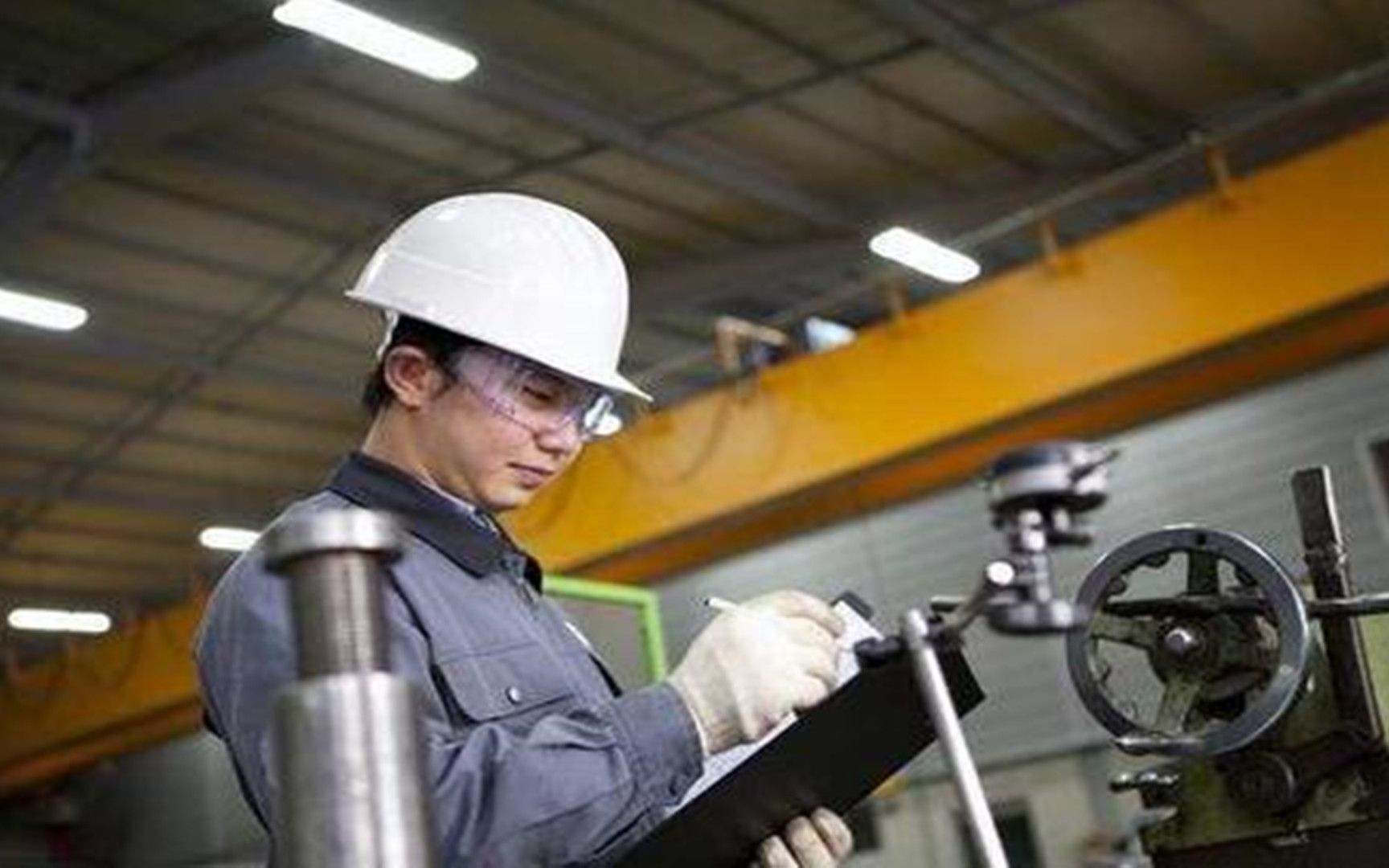 模具工程师想做非标设计需要掌握什么知识呢?