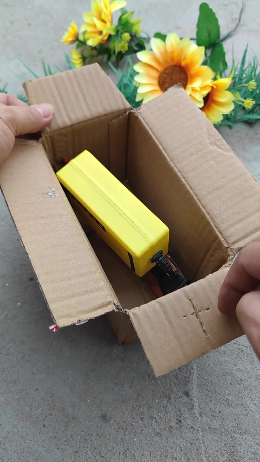 你们一直在寻找的12伏铅酸电瓶充电器#汽车电瓶充电器 #摩托车电瓶...