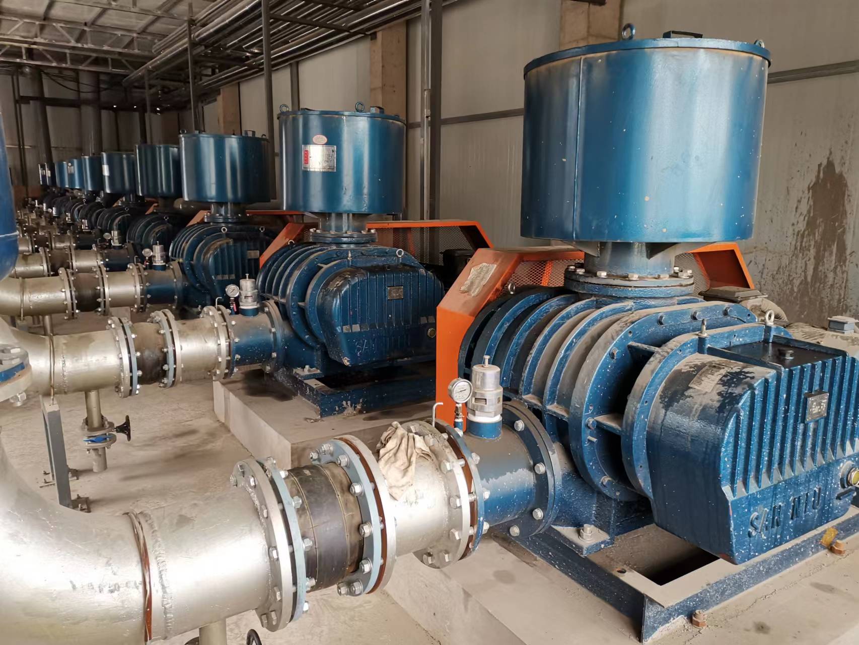 罗茨风机工作原理最新视频