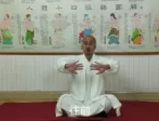 道家易筋经坐功第十一式,全面拉伸手、臂、肩、颈的筋经,增强心肺功能