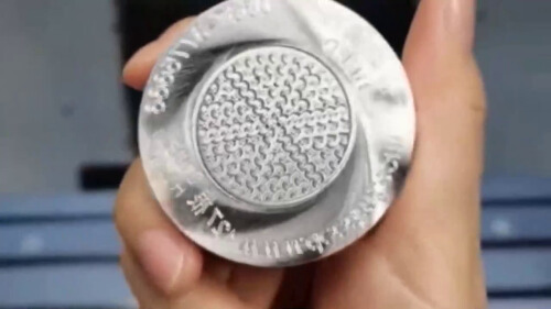 这个精密度怎么样,是不是很厉害,不比国外的差