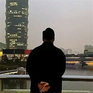 人间清醒李伯特