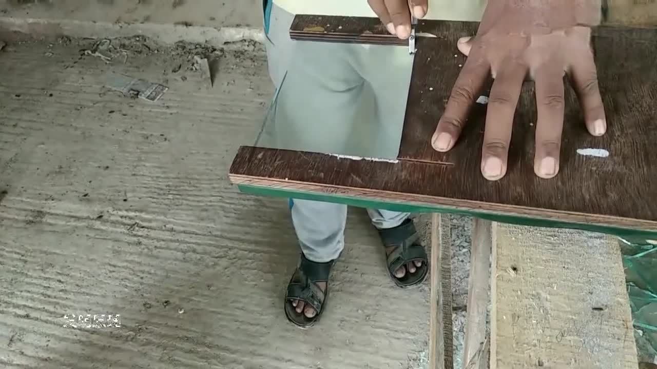 这才叫切割玻璃,老师傅技术真牛!