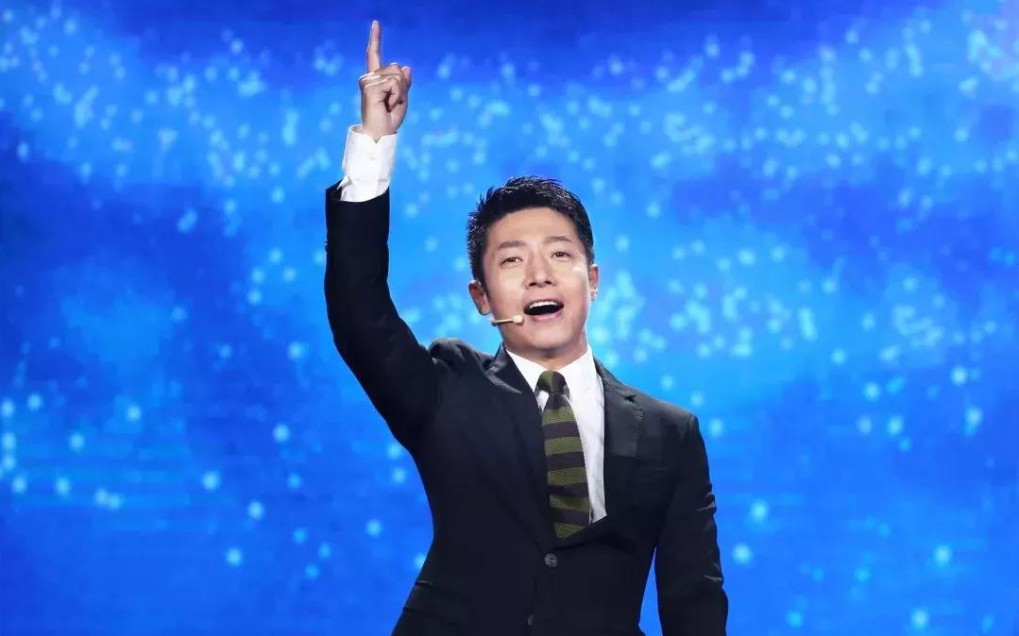 【朗读者】撒贝宁:青春实在太美好了