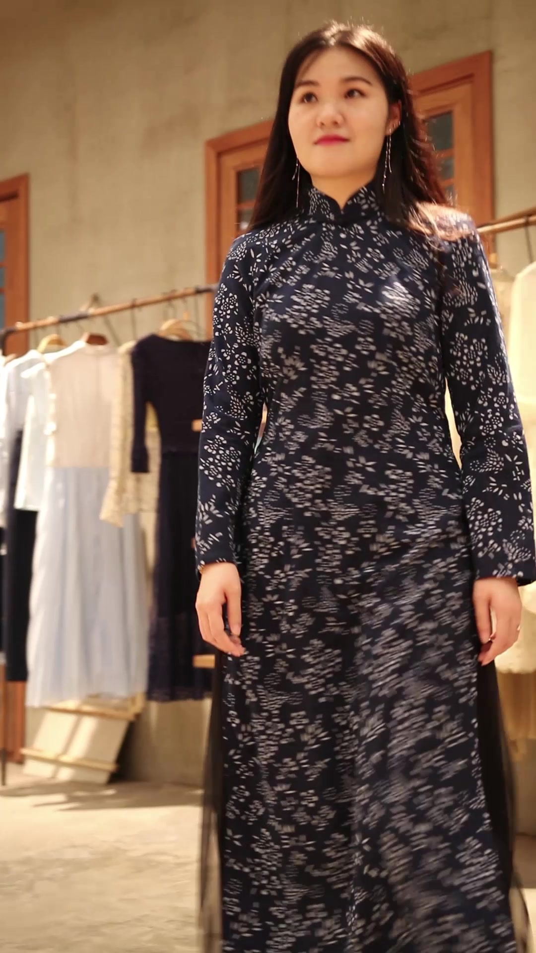 给大家介绍几款我设计的衣服