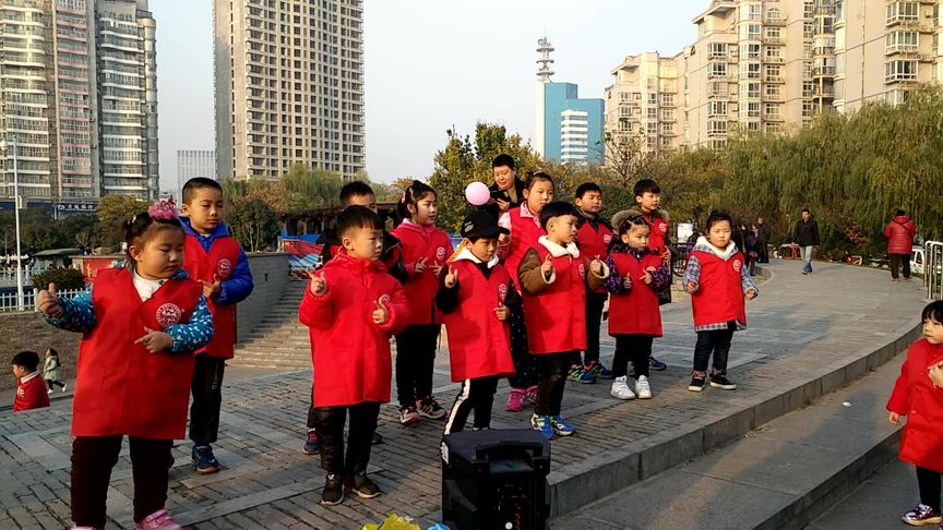 许昌市妙语艺术学校社会实践活动