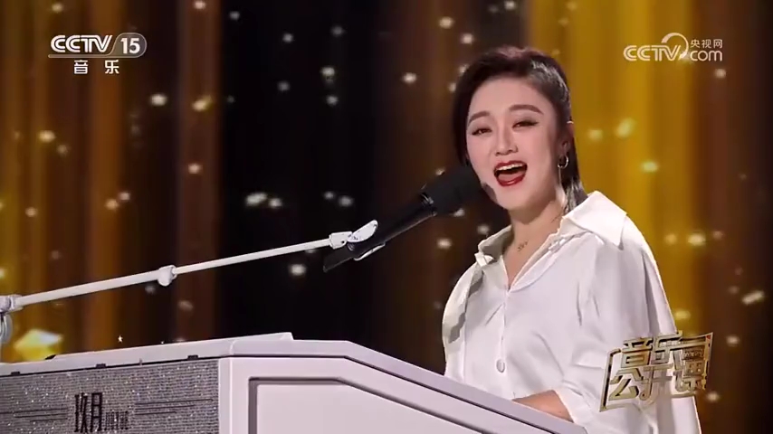 王小玮《小康到中国》歌曲演唱