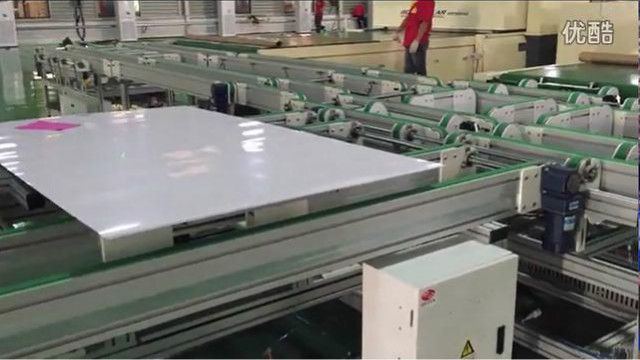 实拍国内光伏组件全自动生产线