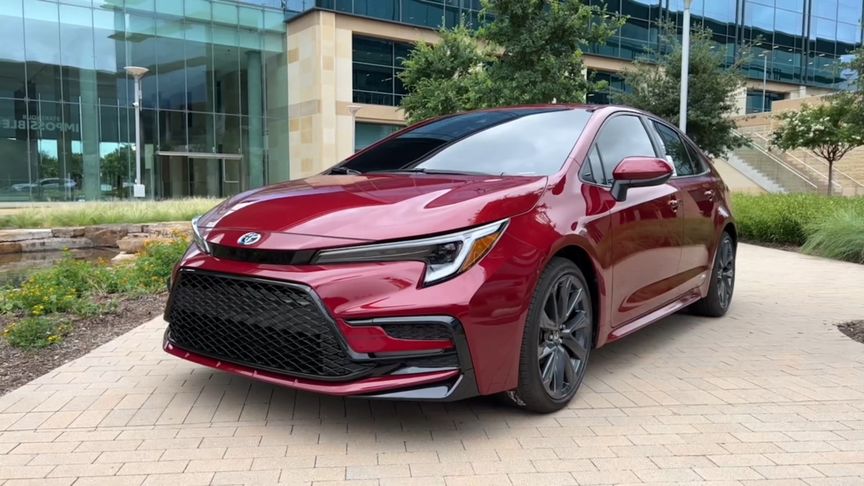 2023款丰田卡罗拉,全新外观搭载1.8+四驱系统,日产轩逸都慌了!