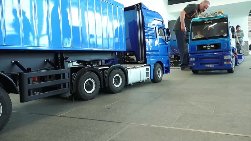 请问这么真实的RC遥控模型哪里可以买?这卡车做得真细致