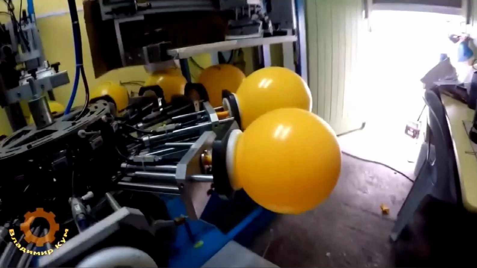 气球上的字如何印上去的?