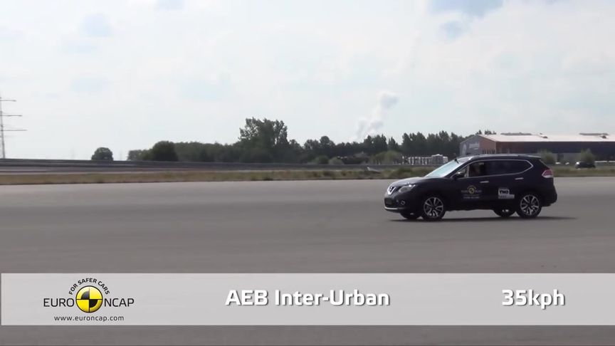 日本车真的比较安全 日产新奇骏自动刹车系统AEB性能测试