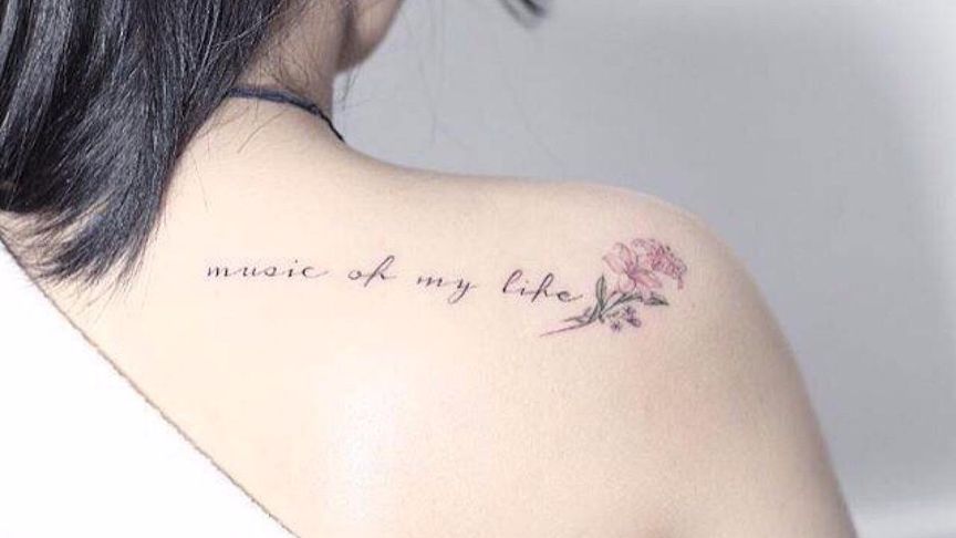 原来微信朋友圈的纹身是这样拍出来的,制作纹身水印